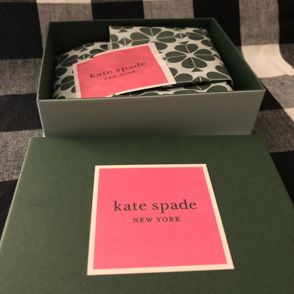 kate spade | Other | New Kate Spade Medium Box | Poshmark